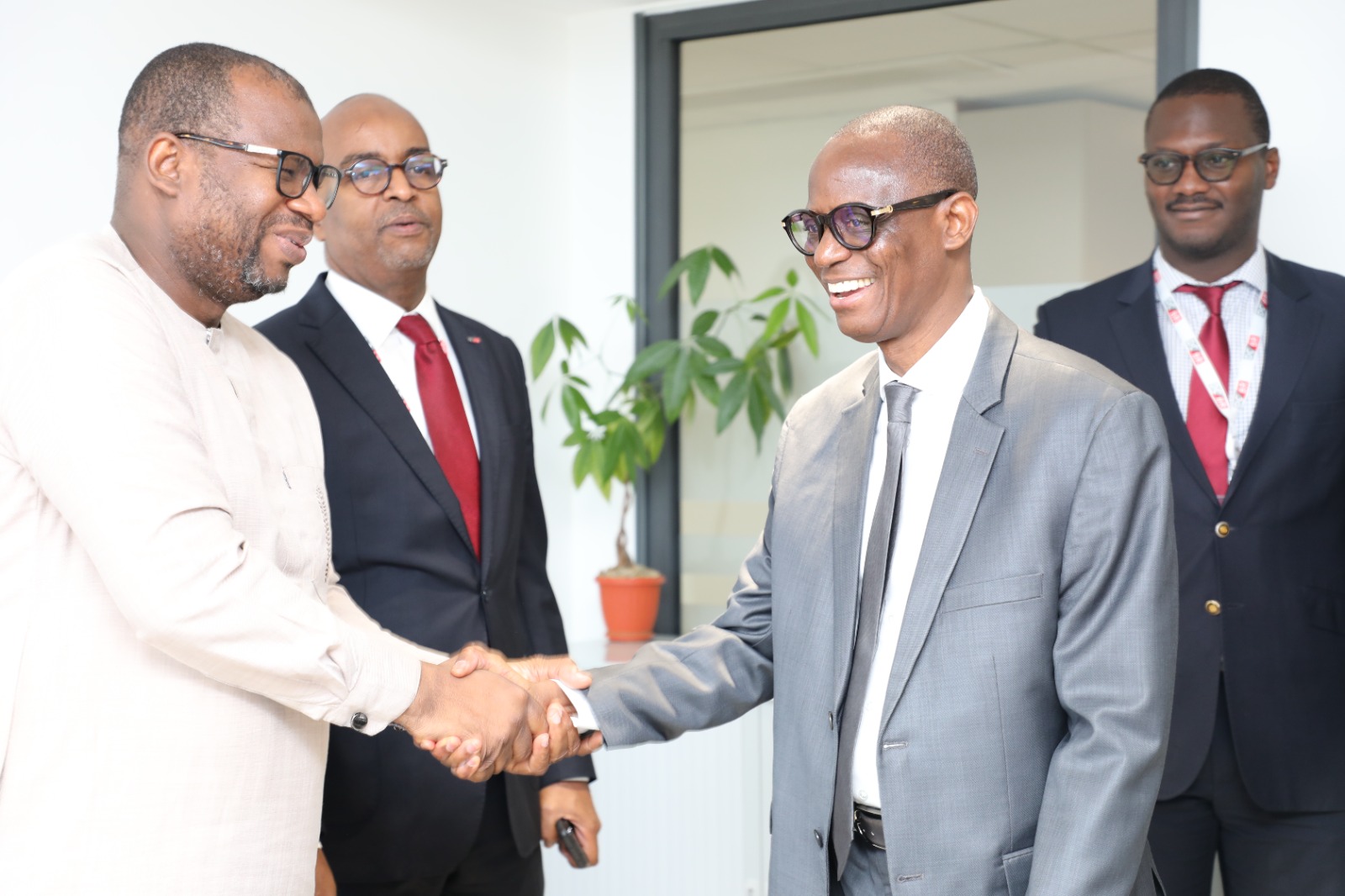 Le président de l’AMF-UMOA en visite au siège du DC/BR | DCBR